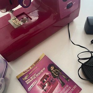Bratz | Toys | Bratz Sewing Machine | Poshmark